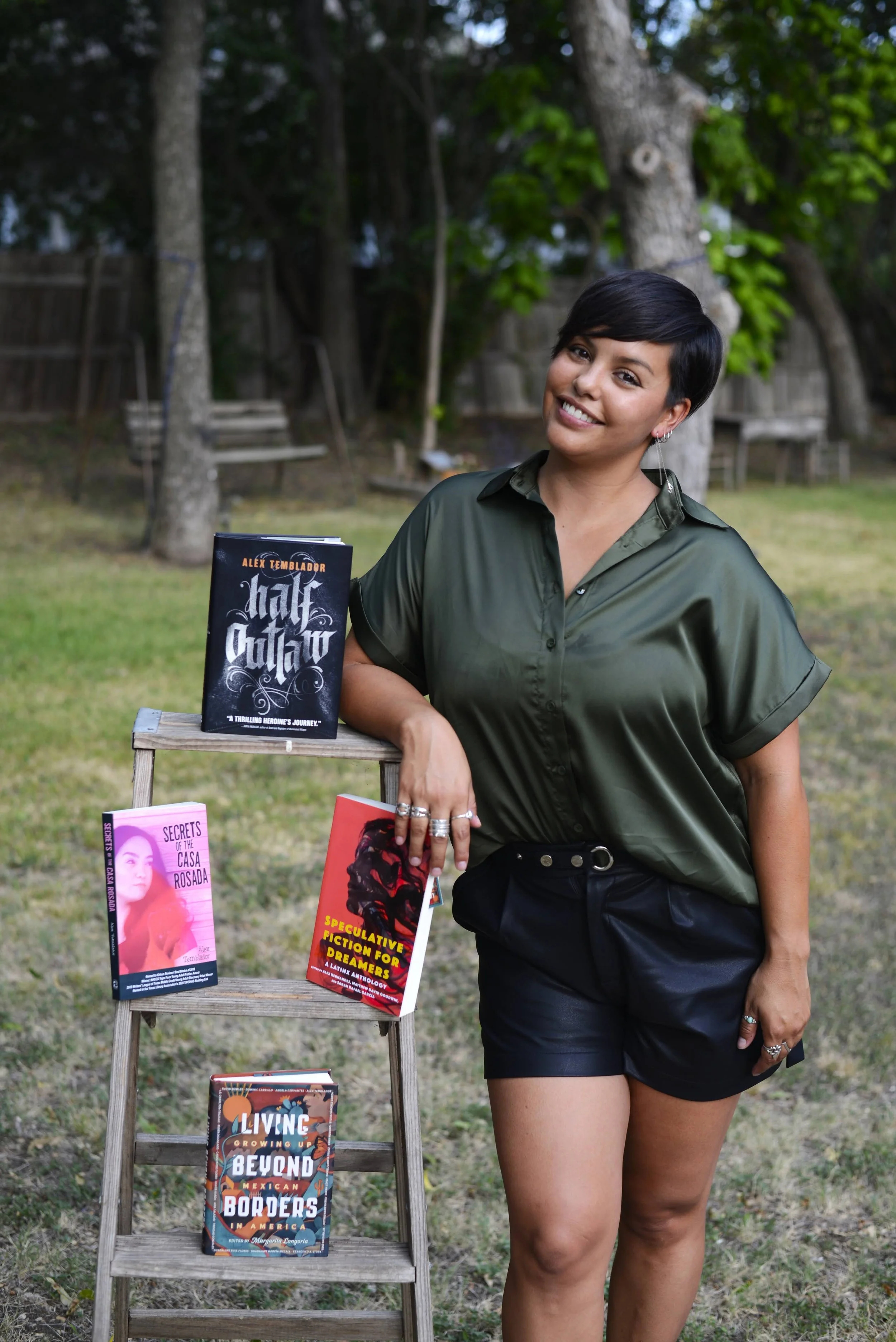 About Award-winning Latina author and writer Alex Temblador — Alex ...