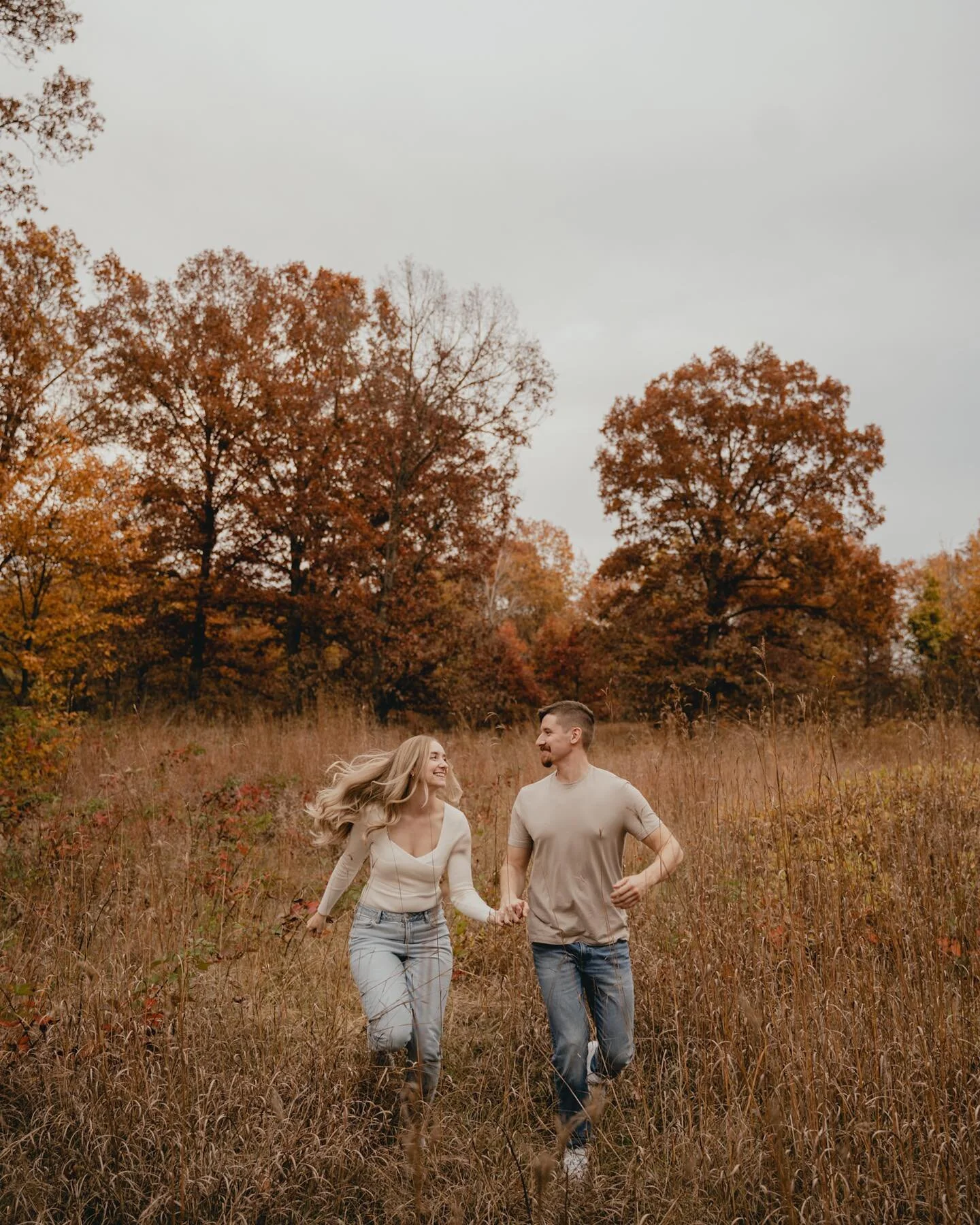 Reagan Williams Co. l OH, MI, and IN Wedding Photographer