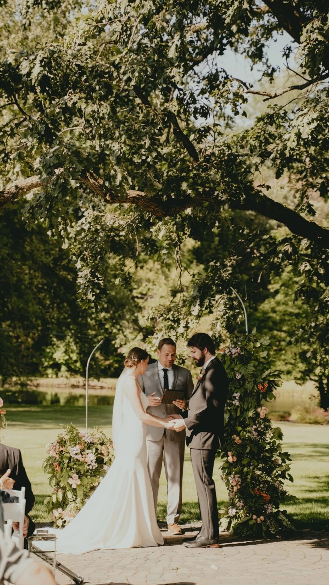 Reagan Williams Co. l OH, MI, and IN Wedding Photographer