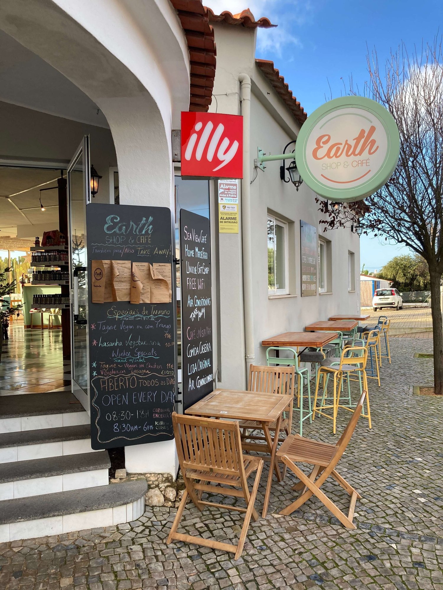 The Best Restaurants and Bars in Portimão (2023) | Bearleaders