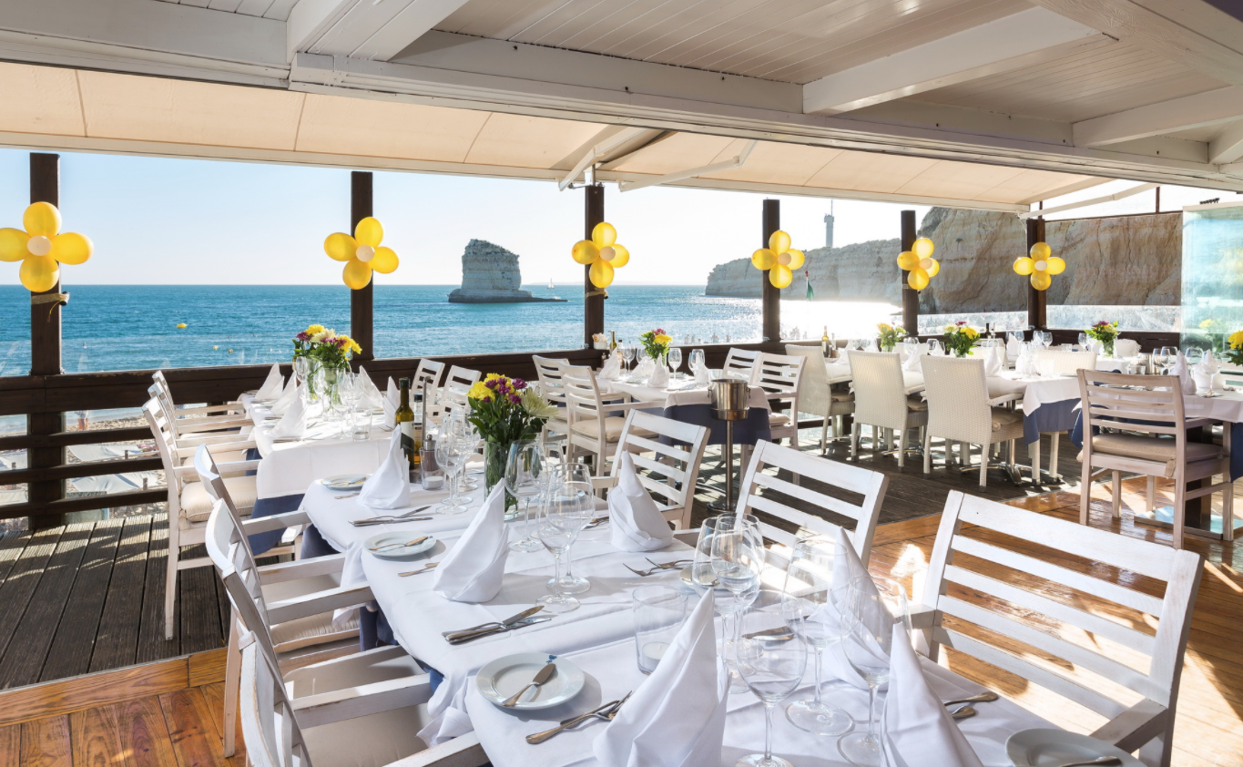 The Best Restaurants and Bars in Portimão (2023) | Bearleaders