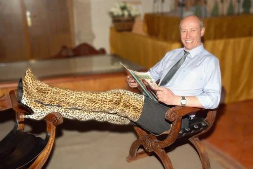 Contact Steve — Boss in Boots - Steve Pateman