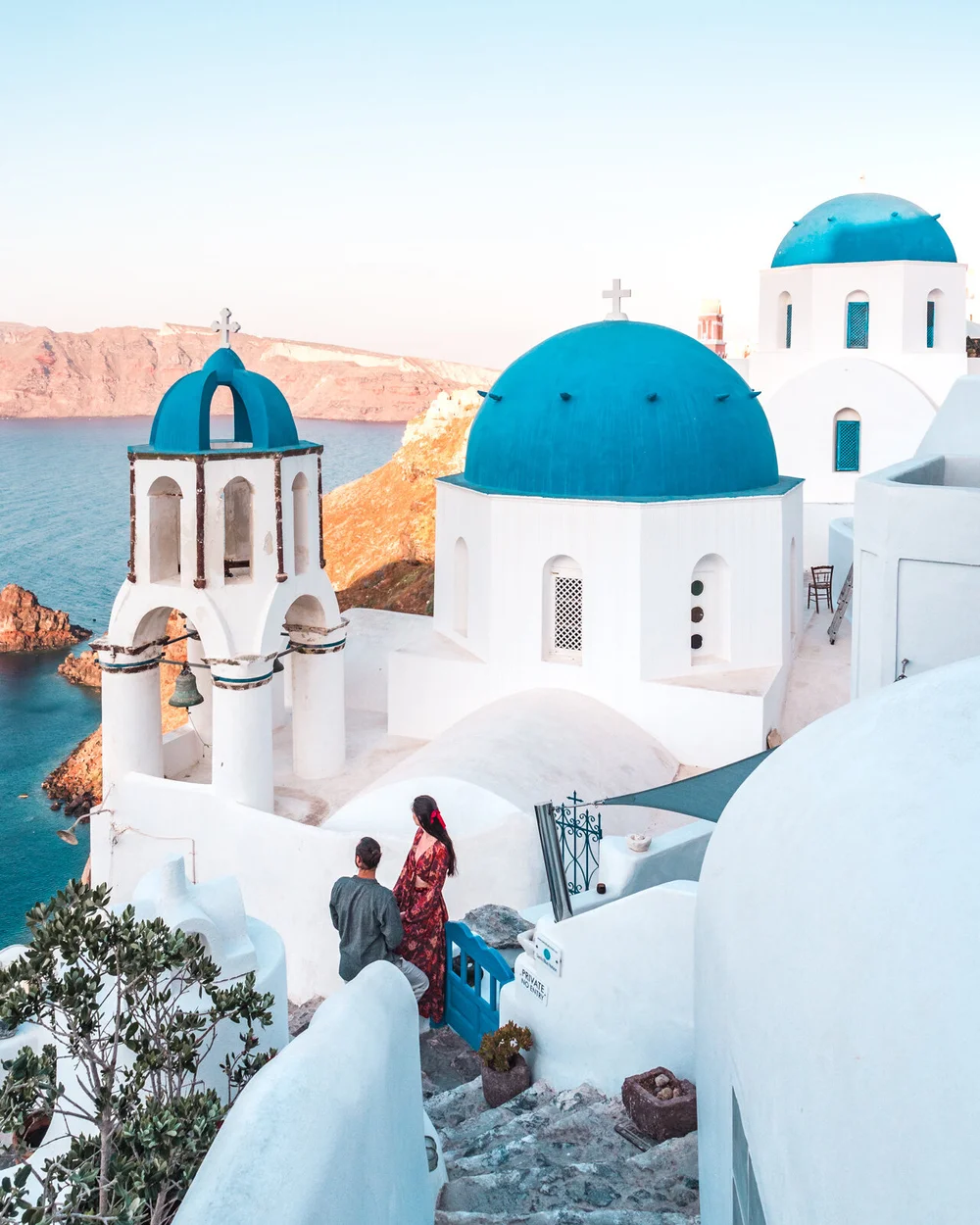 Best photo spots in Oia, Santorini (with map) — Creative Roamers