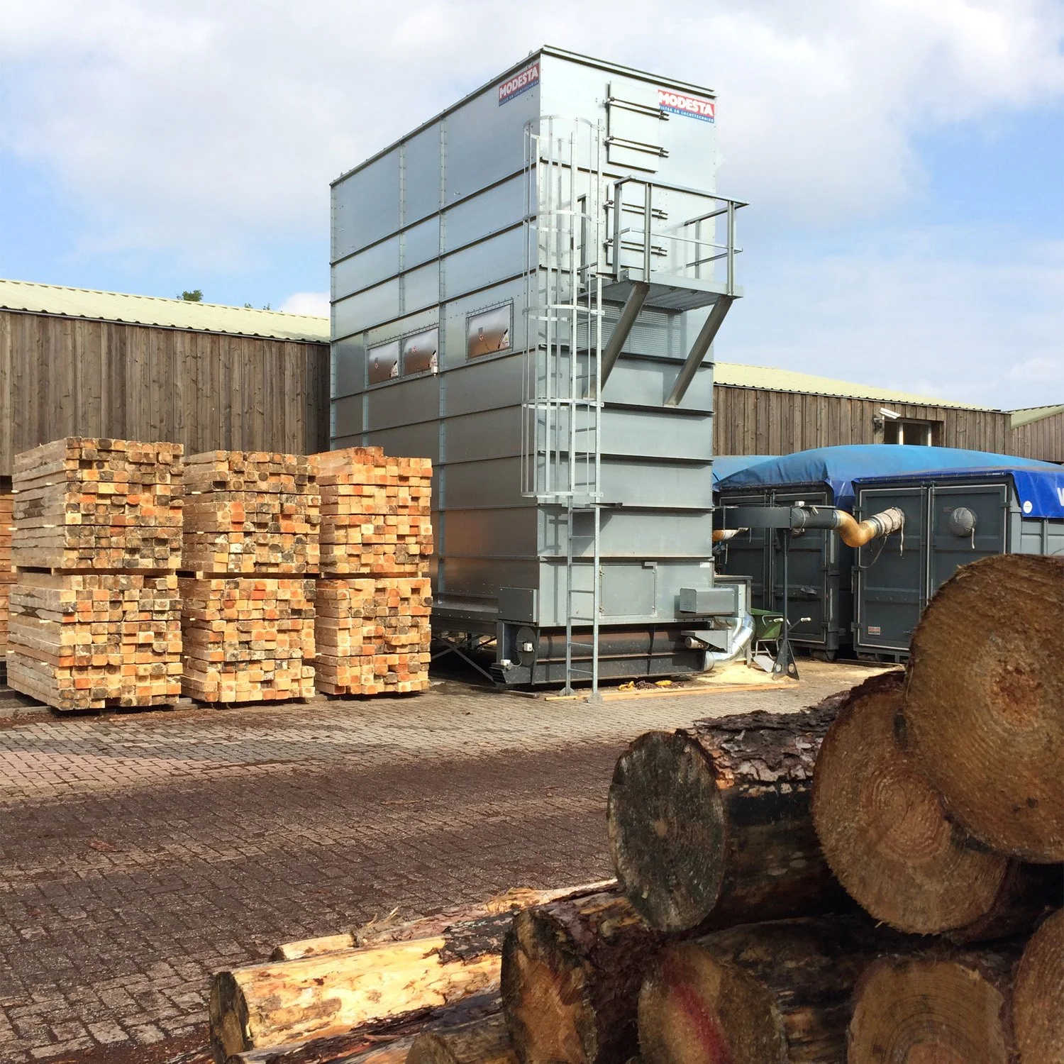 Conveyor Filter with Chain (CFC) — Modesta Filters | Empowering clean air