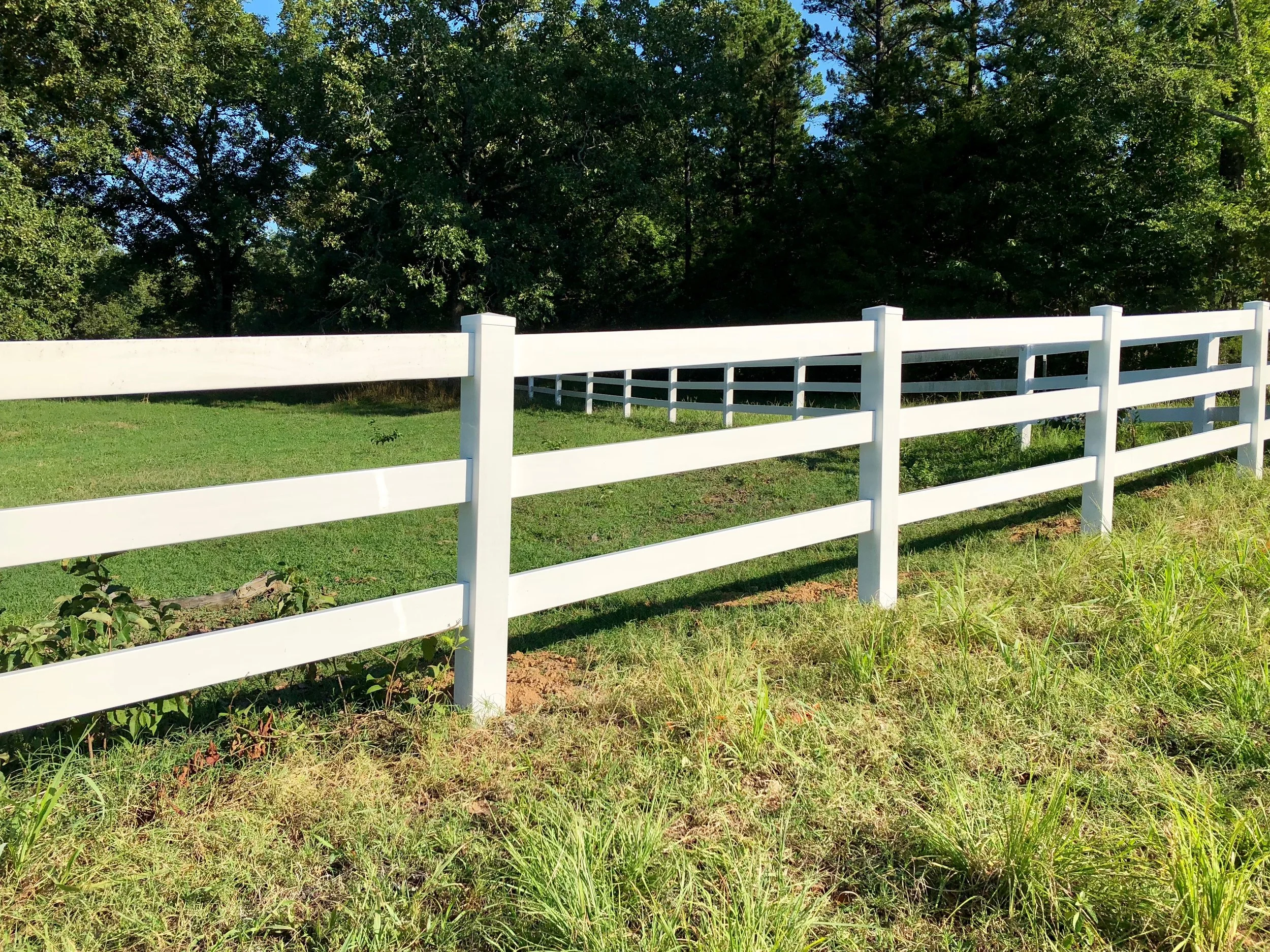Vinyl Fencing I Bradford Fencing I Conway AR