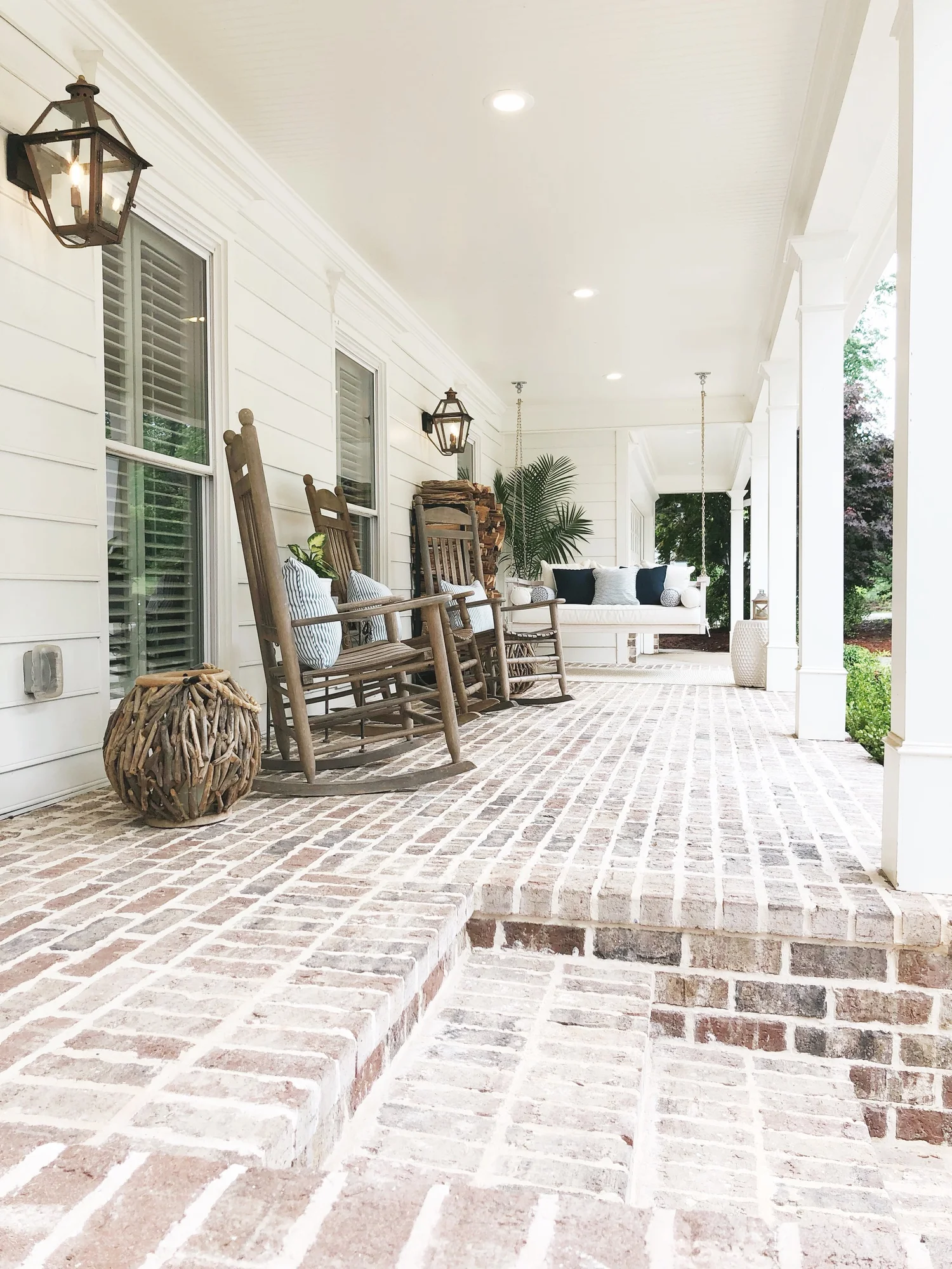 Exterior Tour — Porche & Co.