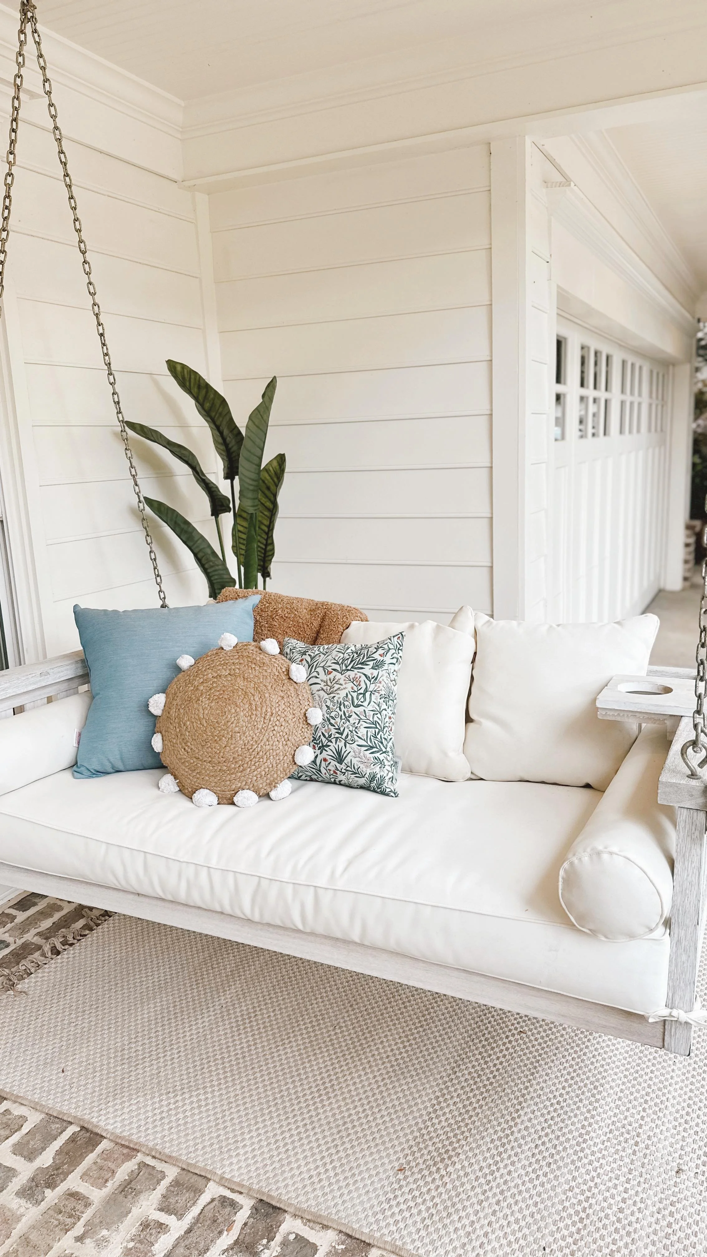 Designs of the Week :: Modern Classic Outdoor Spaces — Porche & Co.