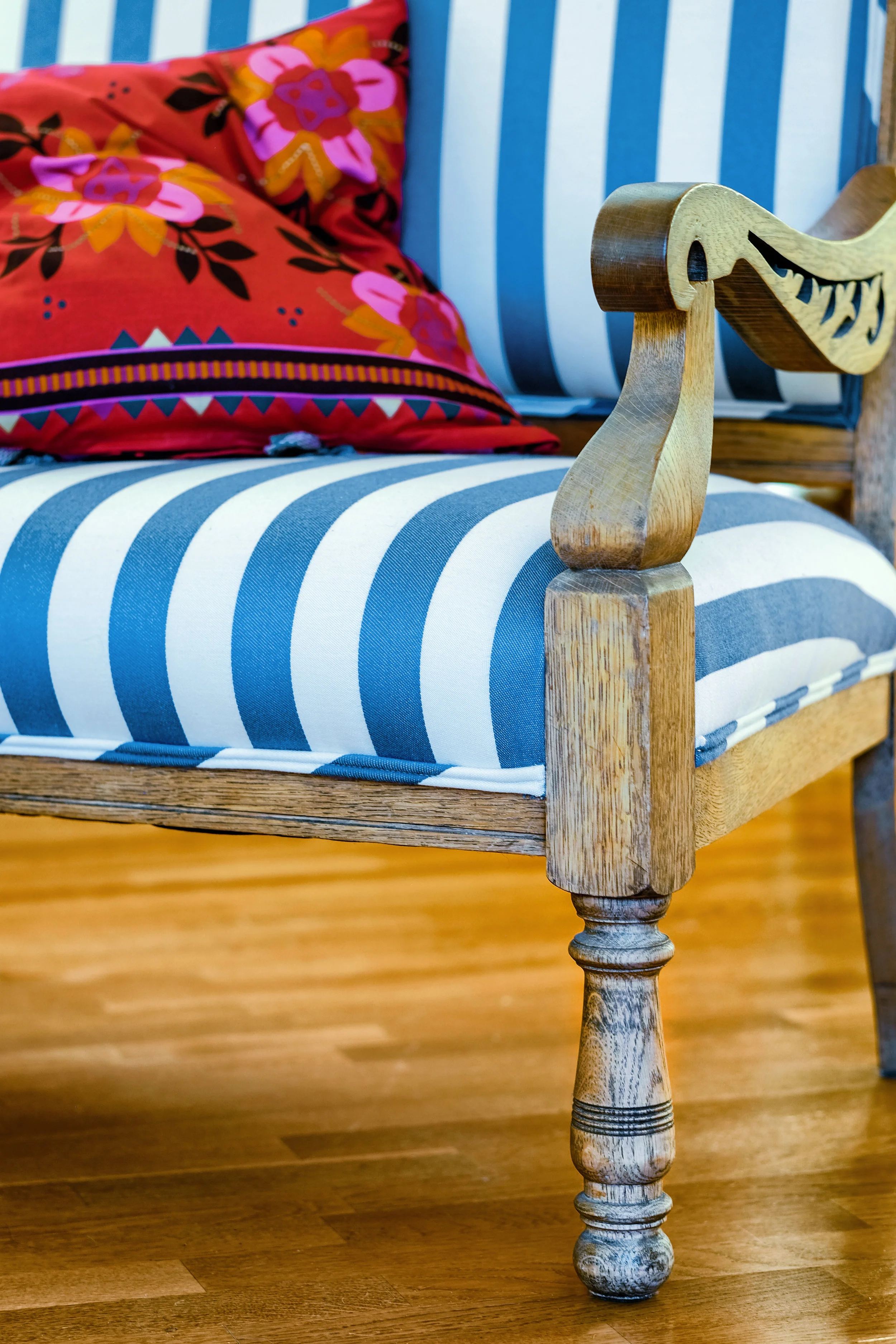 How to Choose and Order Custom Furniture