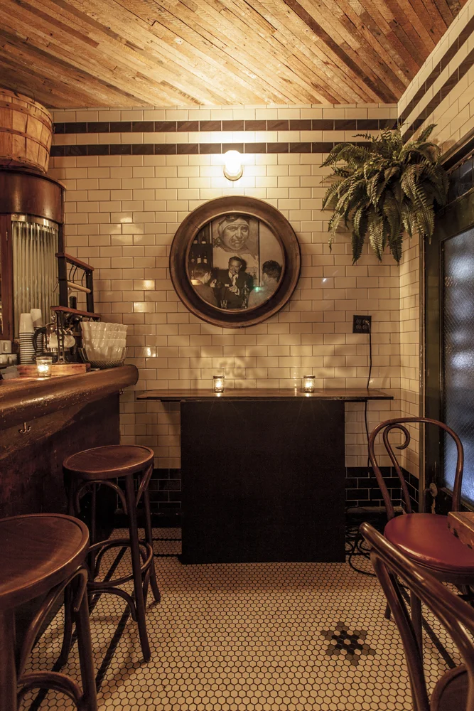 About — Oldfield's Liquor Room