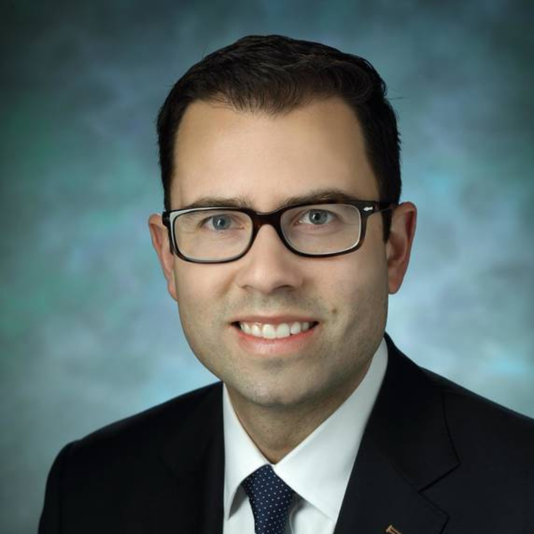 Dr Gabriel Santiago The Glow Plastic Surgery
