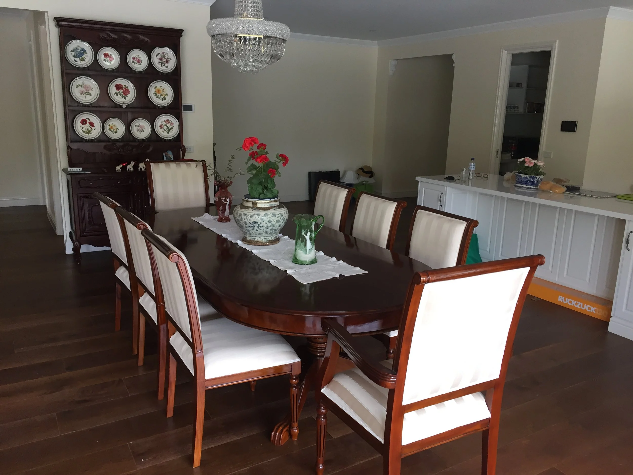 Traditional, Provincial, Reproduction Dining Tables | Classiques en ...