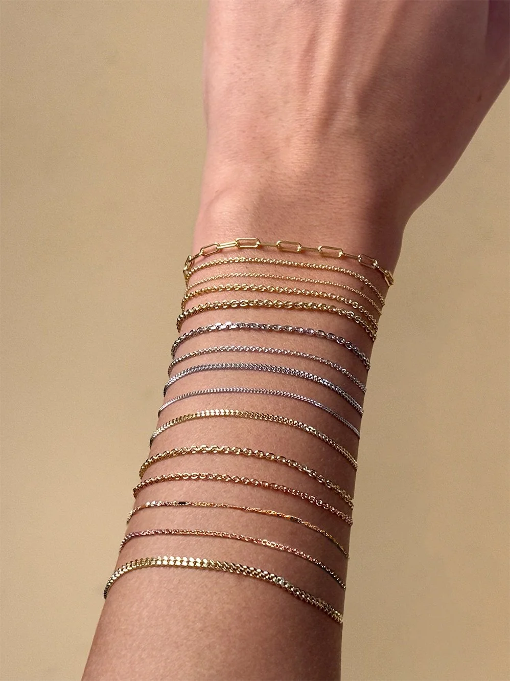 Ahrens Ahrens fine jewellery and permanent bracelets