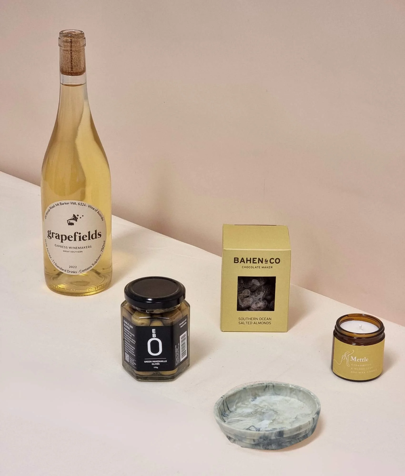 GIFT BOXES — Mettle Women Inc.