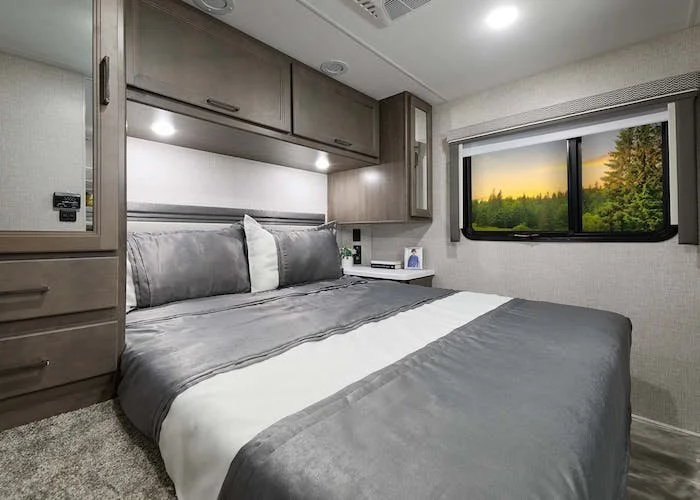 Thor Quantum Motor Coach Rental - RVs for Rent