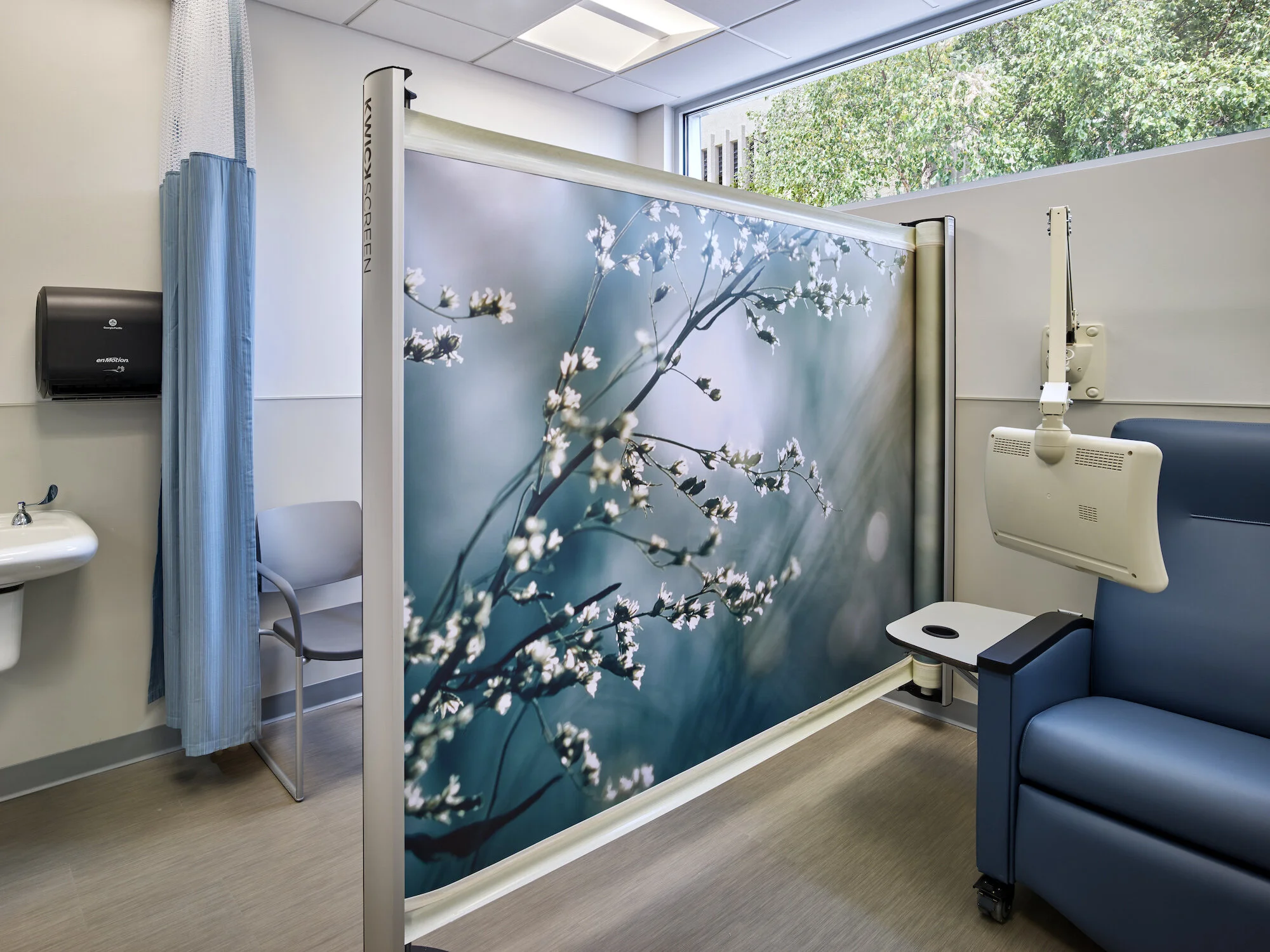 Movable Privacy Screens | Portable screens | Kwickscreen — KwickScreen