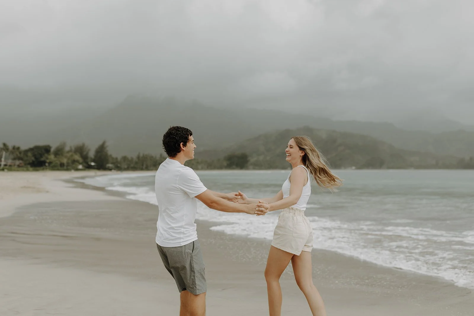 Hawaii Couples Photoshoot on Kauai Island — Carmela Joy Photography
