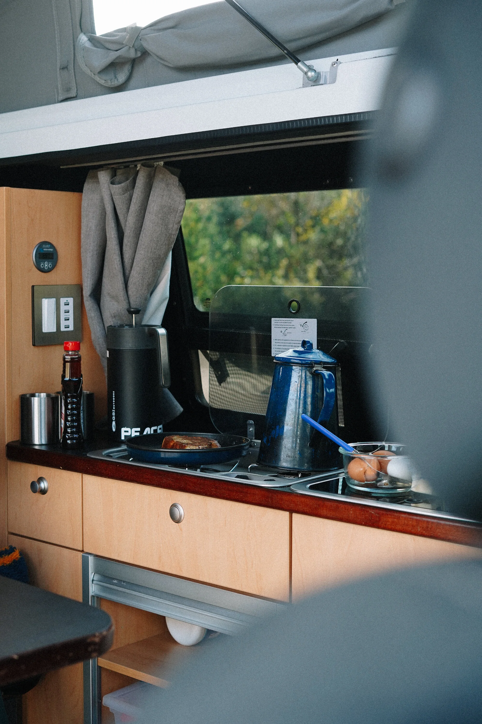 Peace Vans Modern | Mercedes Metris Camper Vans