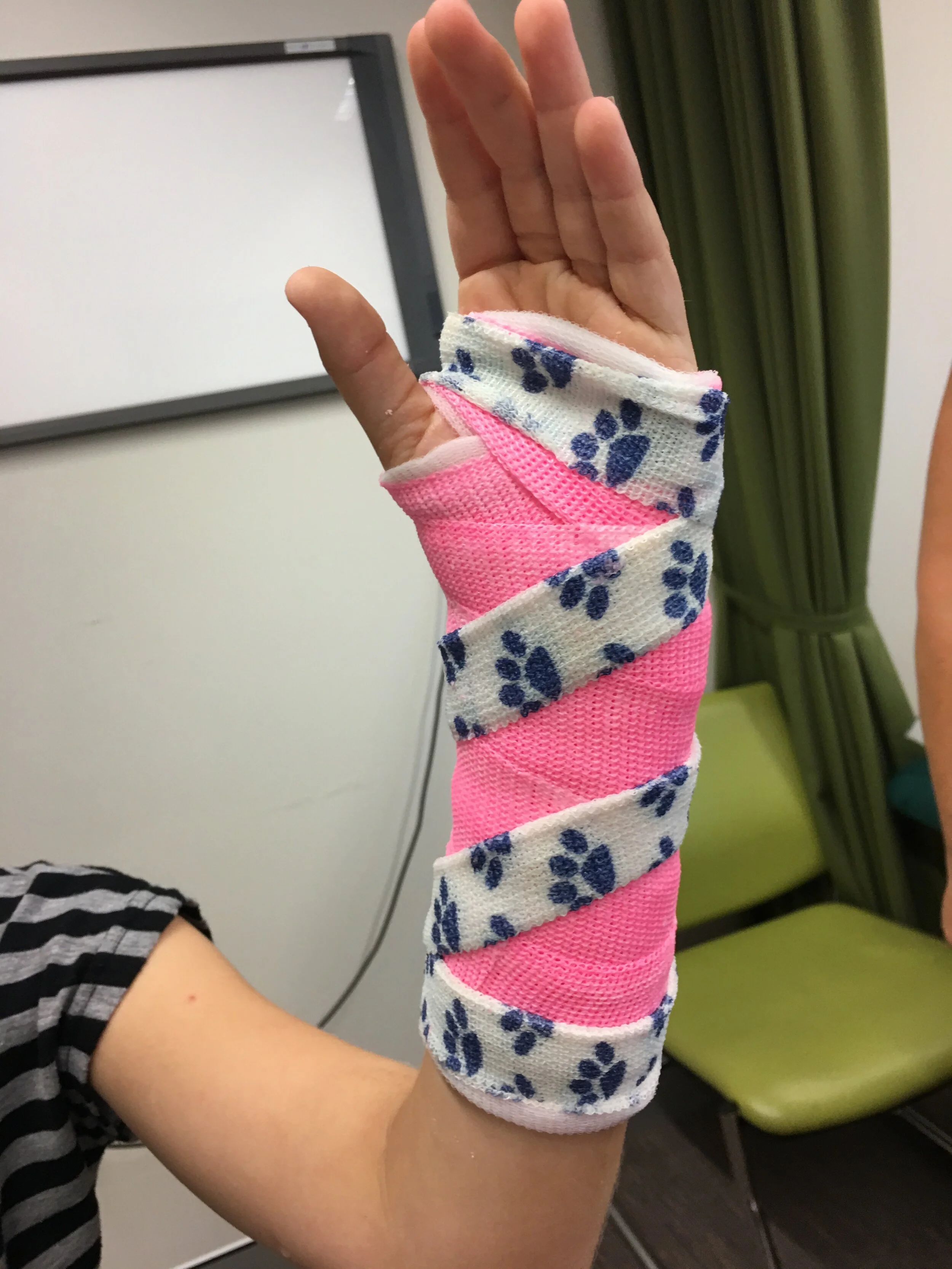 5 Reasons You Need to See Advanced Health For Your Broken Bone ...