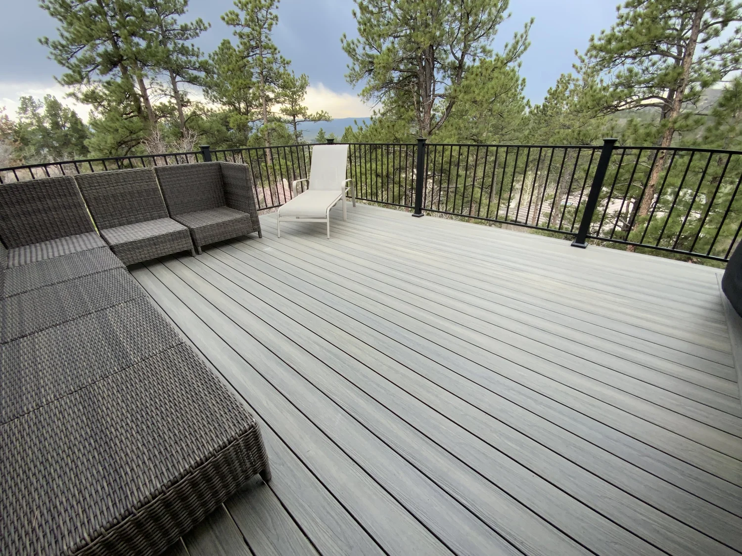 Elite Essentials Aspen Grey Gallery — Sylvanix Outdoor Products Inc.