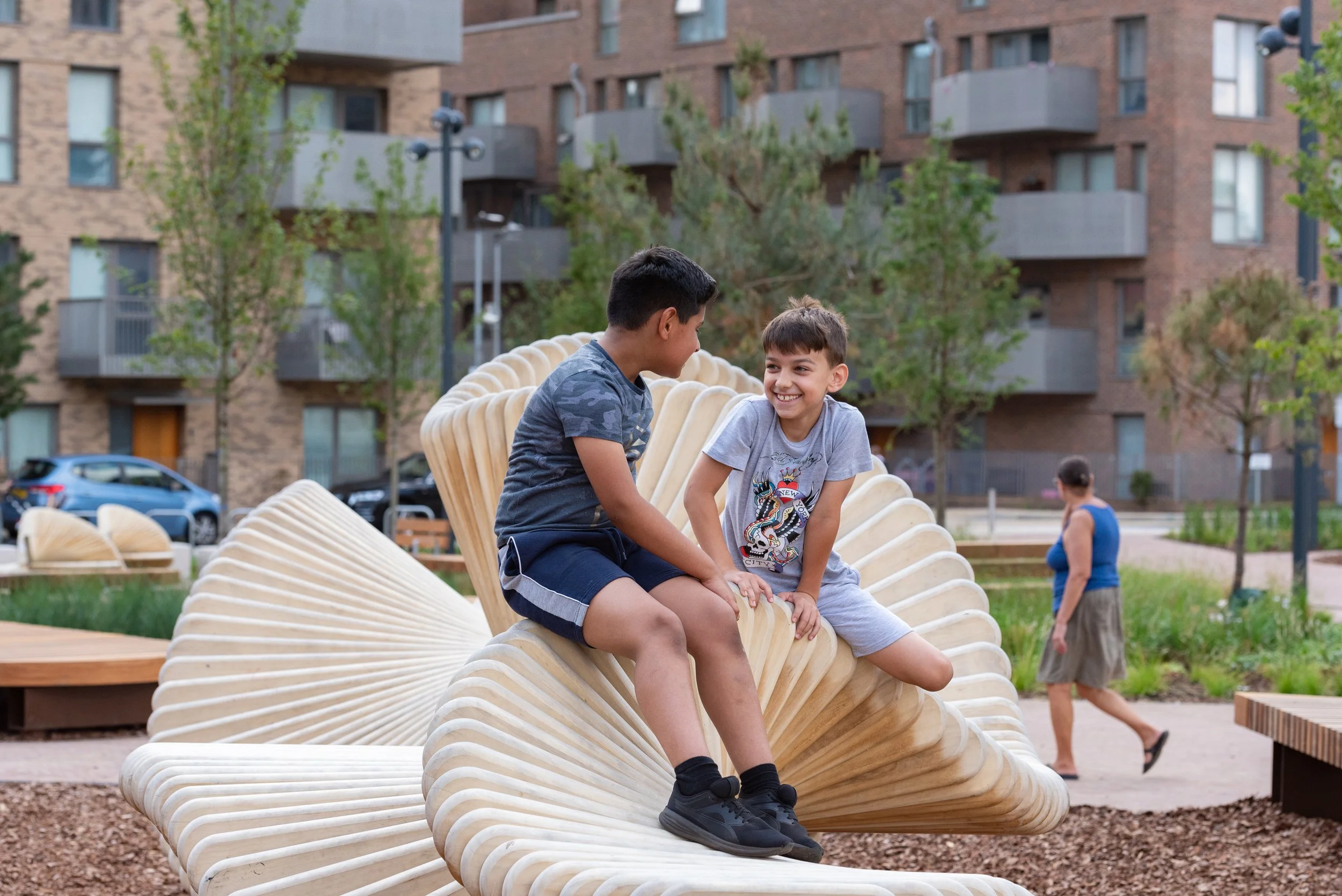 ape studio — Moveart