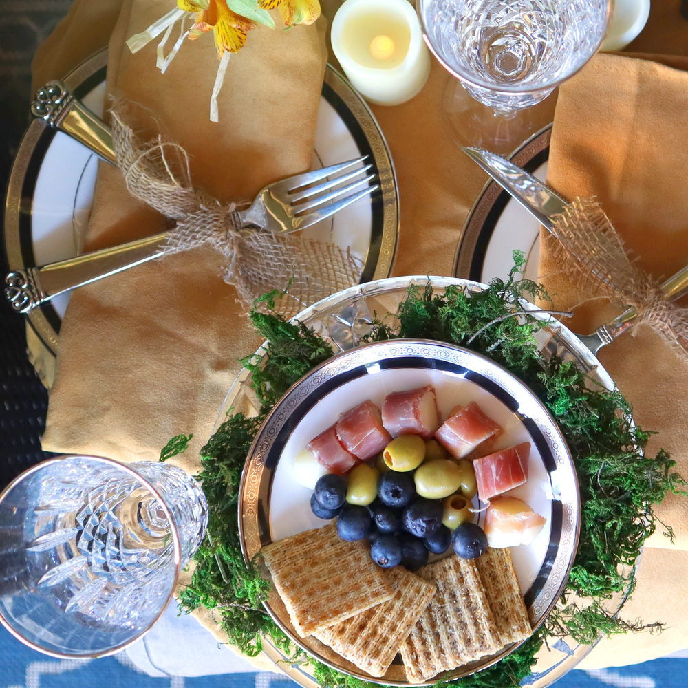 How To Set A Romantic Dinner Table For Two