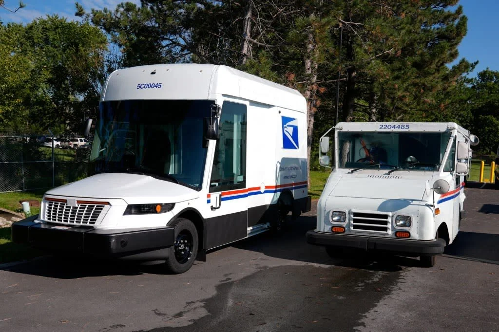 USPS’ Long-awaited New Mail Truck Makes Its Debut to Rave Reviews From Carriers — YAME
