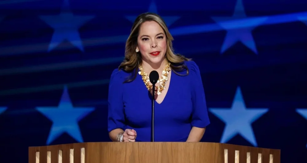 Episodes — Latina to Latina