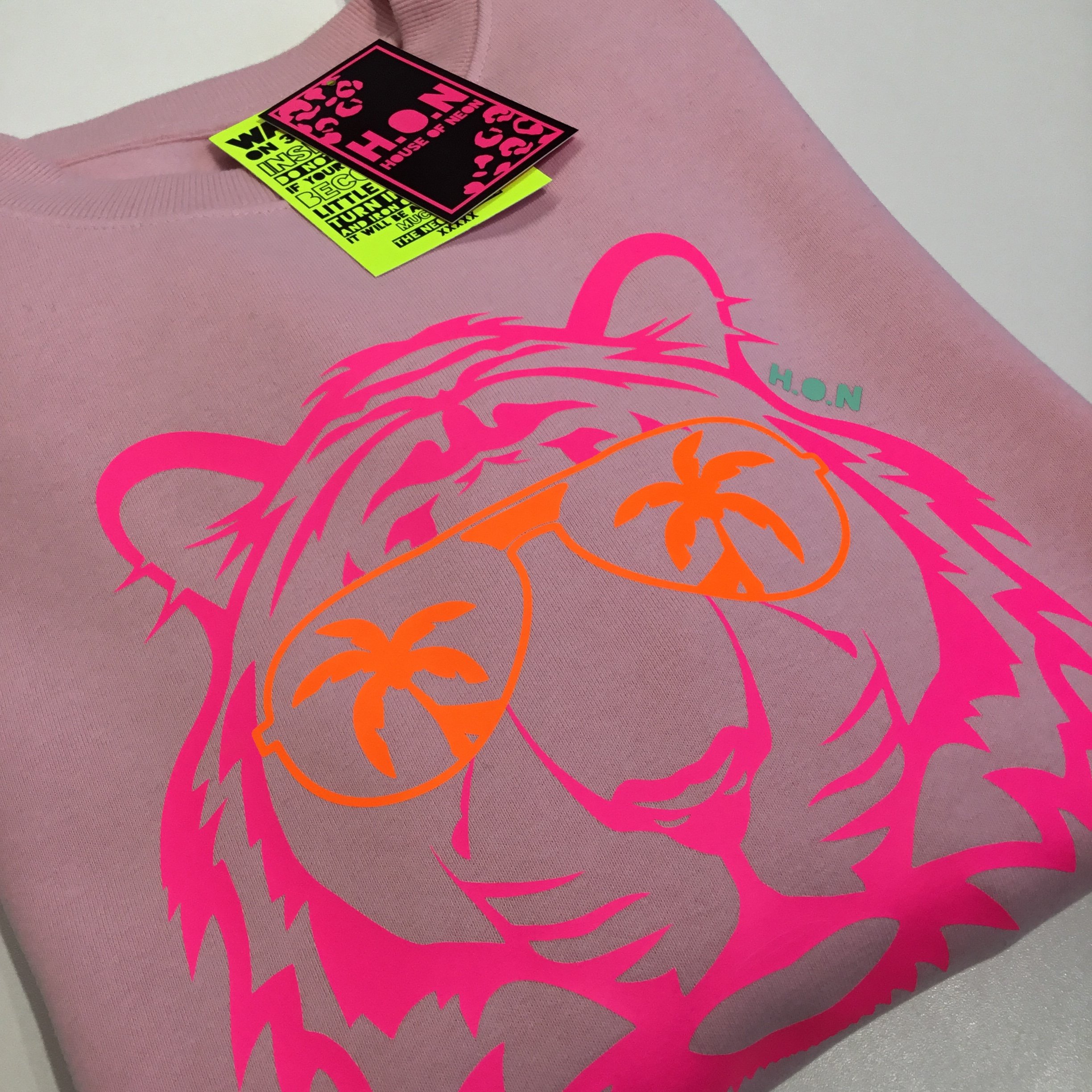 SWEATSHIRTS — HOUSE OF NEON