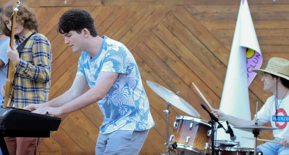 Interview: Clunis — afterglow