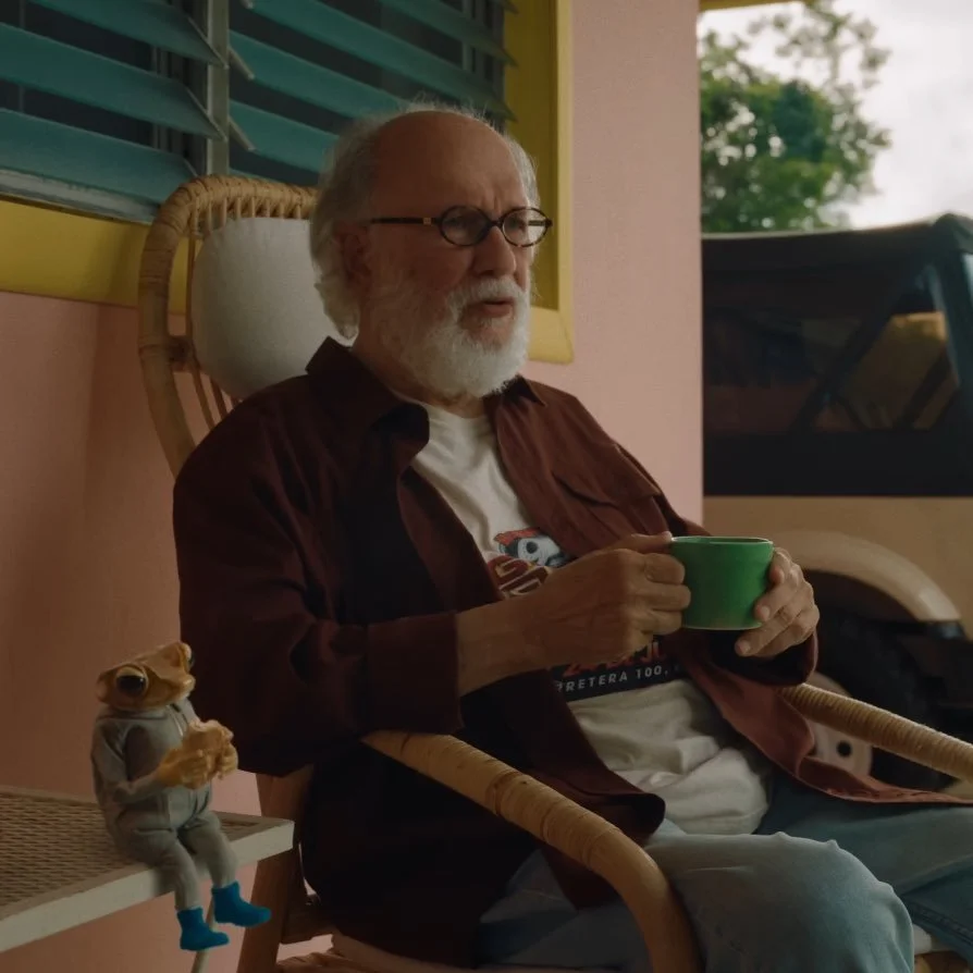 ‘DeBÍ TiRAR MáS FOToS’: Bad Bunny’s Short Film Unites Generations of ...