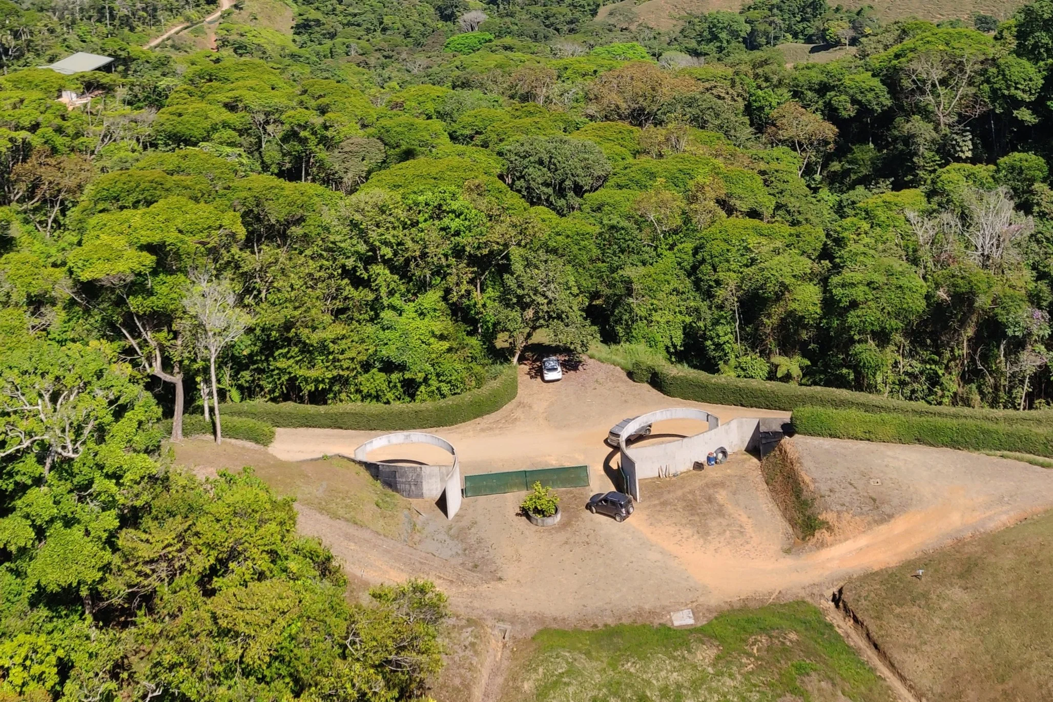 Site Guide: Paragliding in Dominical Costa Rica With Launch And Landing ...
