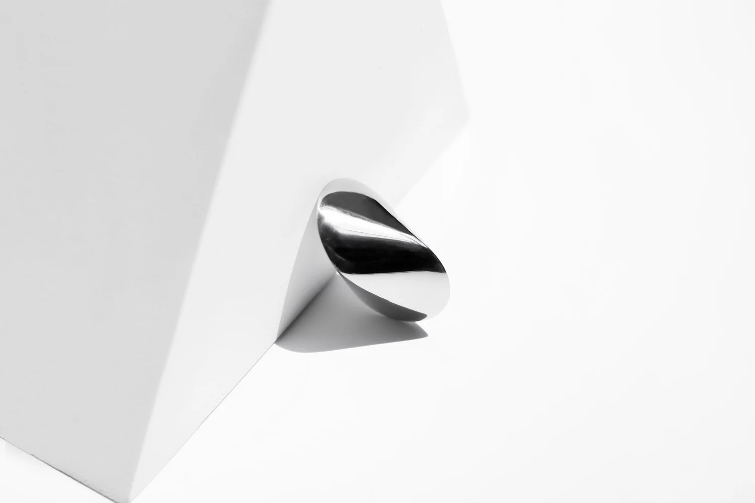 Incredible mathematical and aesthetic properties in a single shape ...