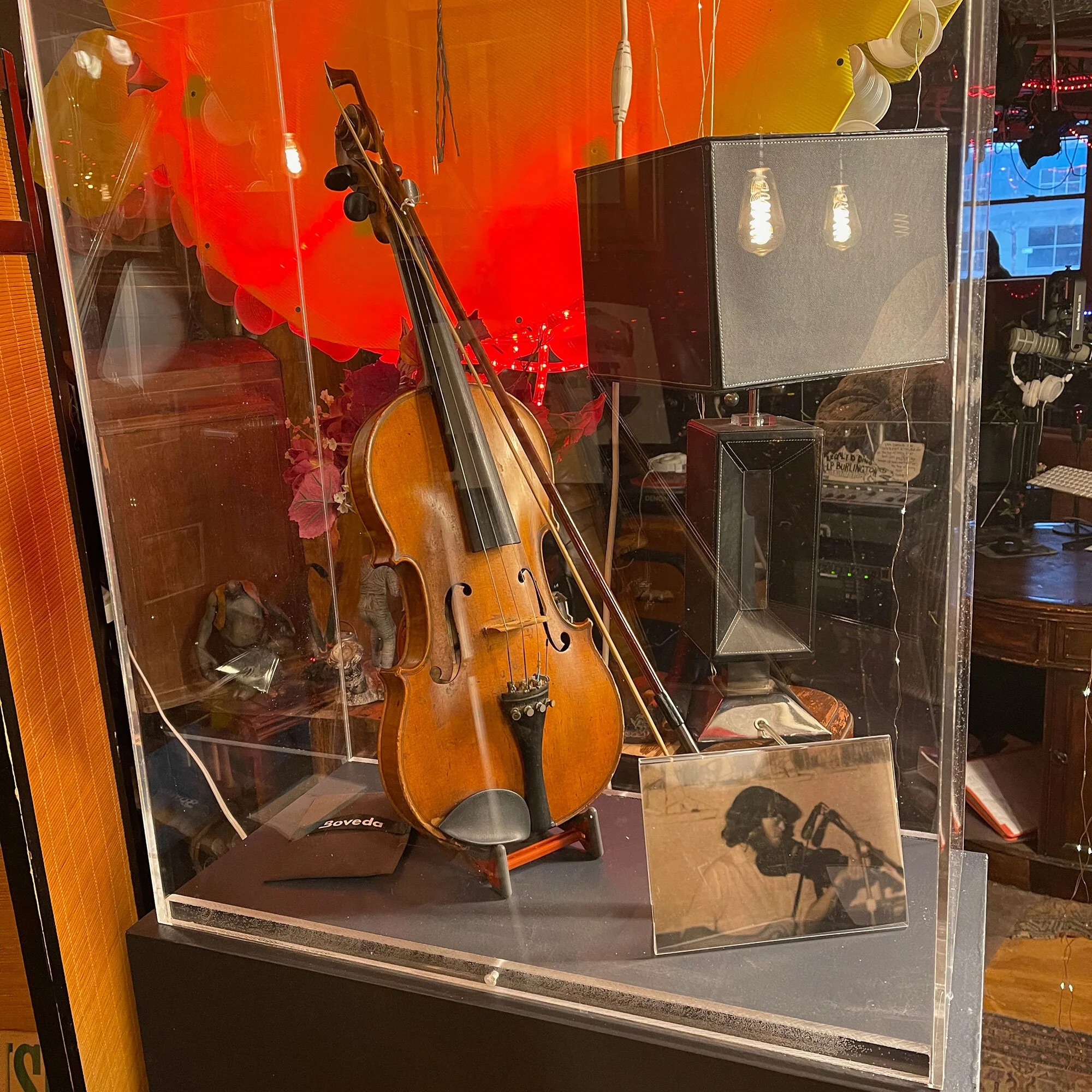 Pete Sutherland Fiddle and Festival Posters — Big Heavy World