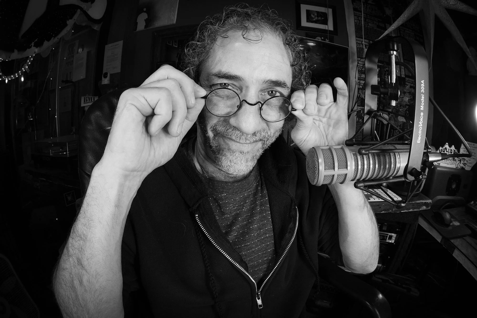 105.9FM Show Schedule — Big Heavy World