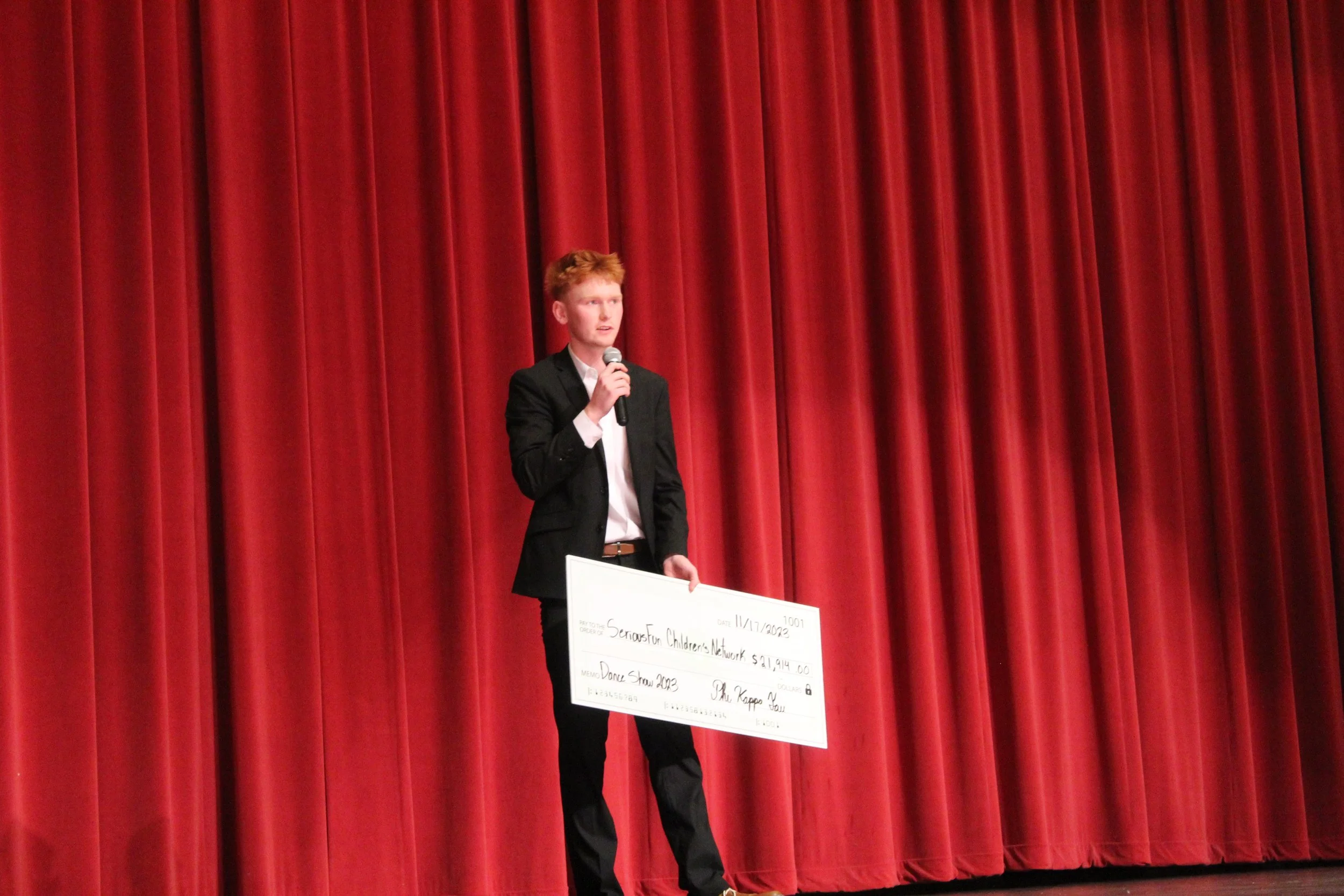Cardinals Cut a Rug for SeriousFun — PHI KAPPA TAU