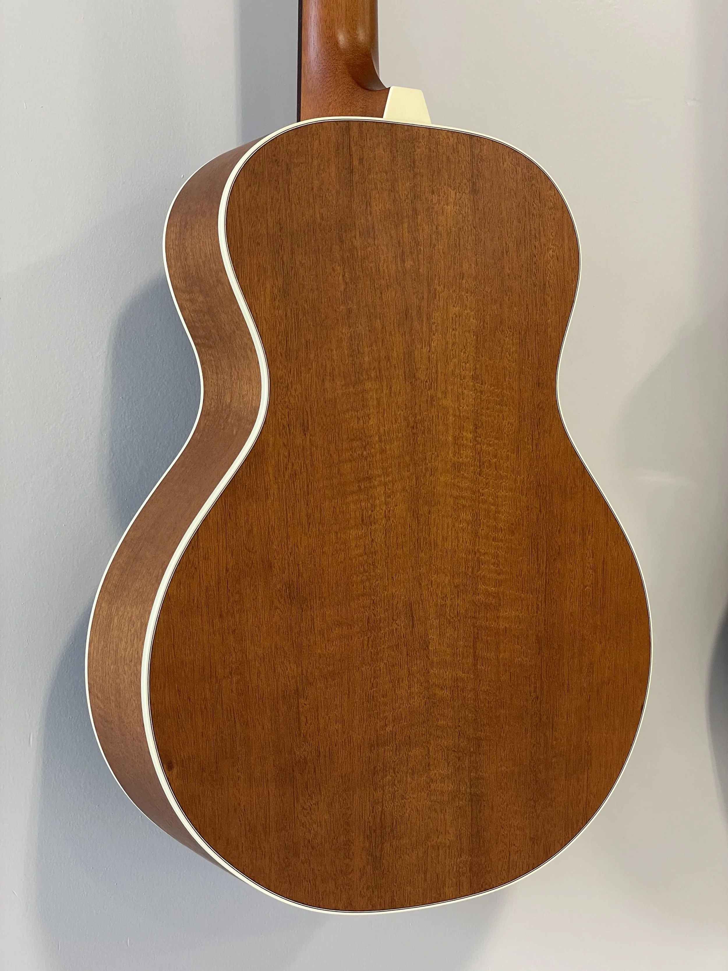 BB MODEL — IRIS GUITAR COMPANY