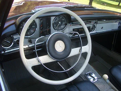 1965 Mercedes 230sl Interior
