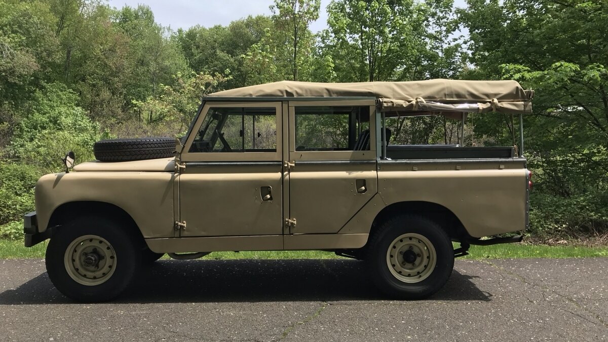 1967 Land Rover Series IIA — Octane Film Cars