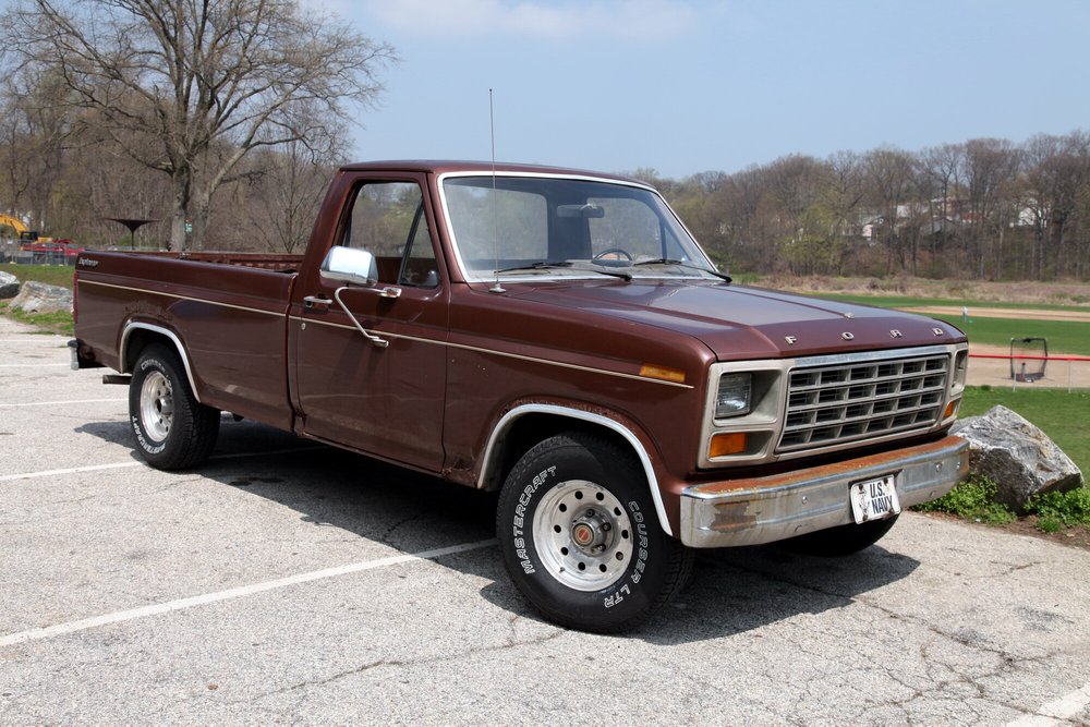 1984 Ford F150 Interior
