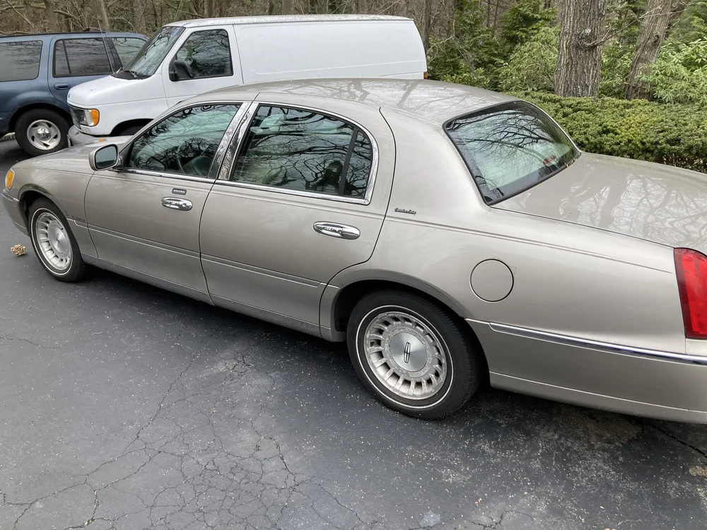 Lincoln Town Car 1999