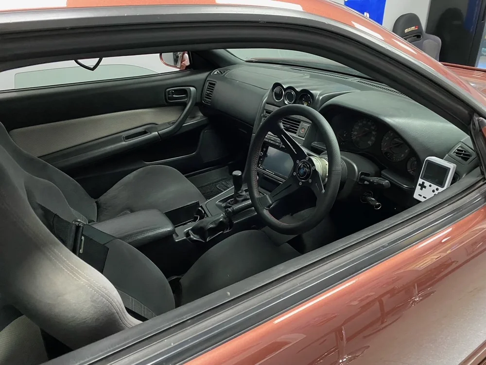 Nissan Skyline R34 Interior