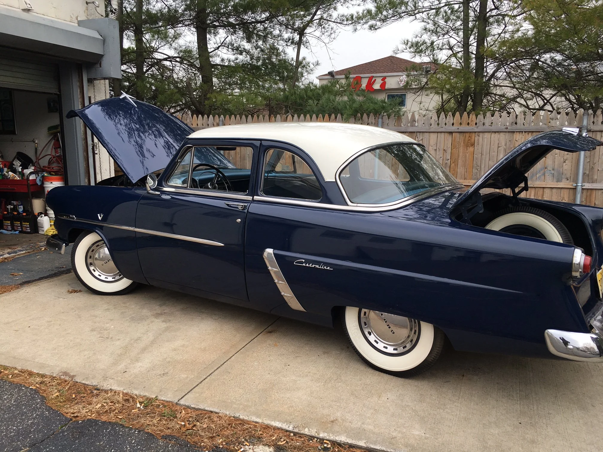 1952 Ford Customline — Octane Film Cars