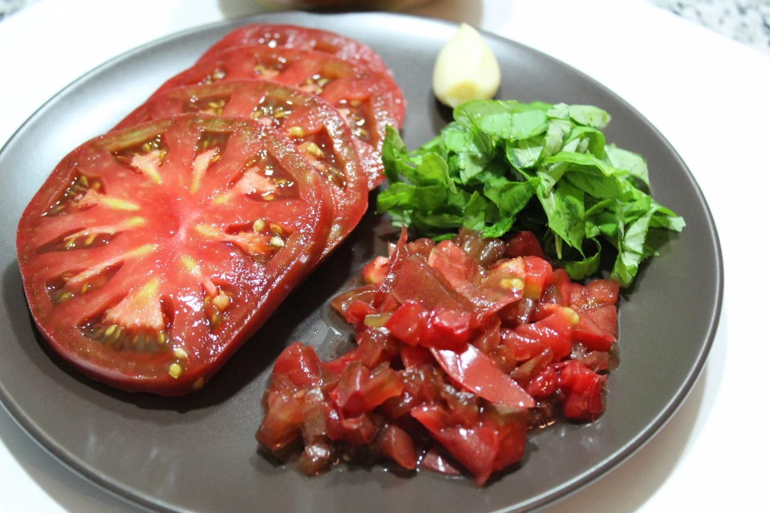 Pan Con Tomate — COOKING WITH THE PAN