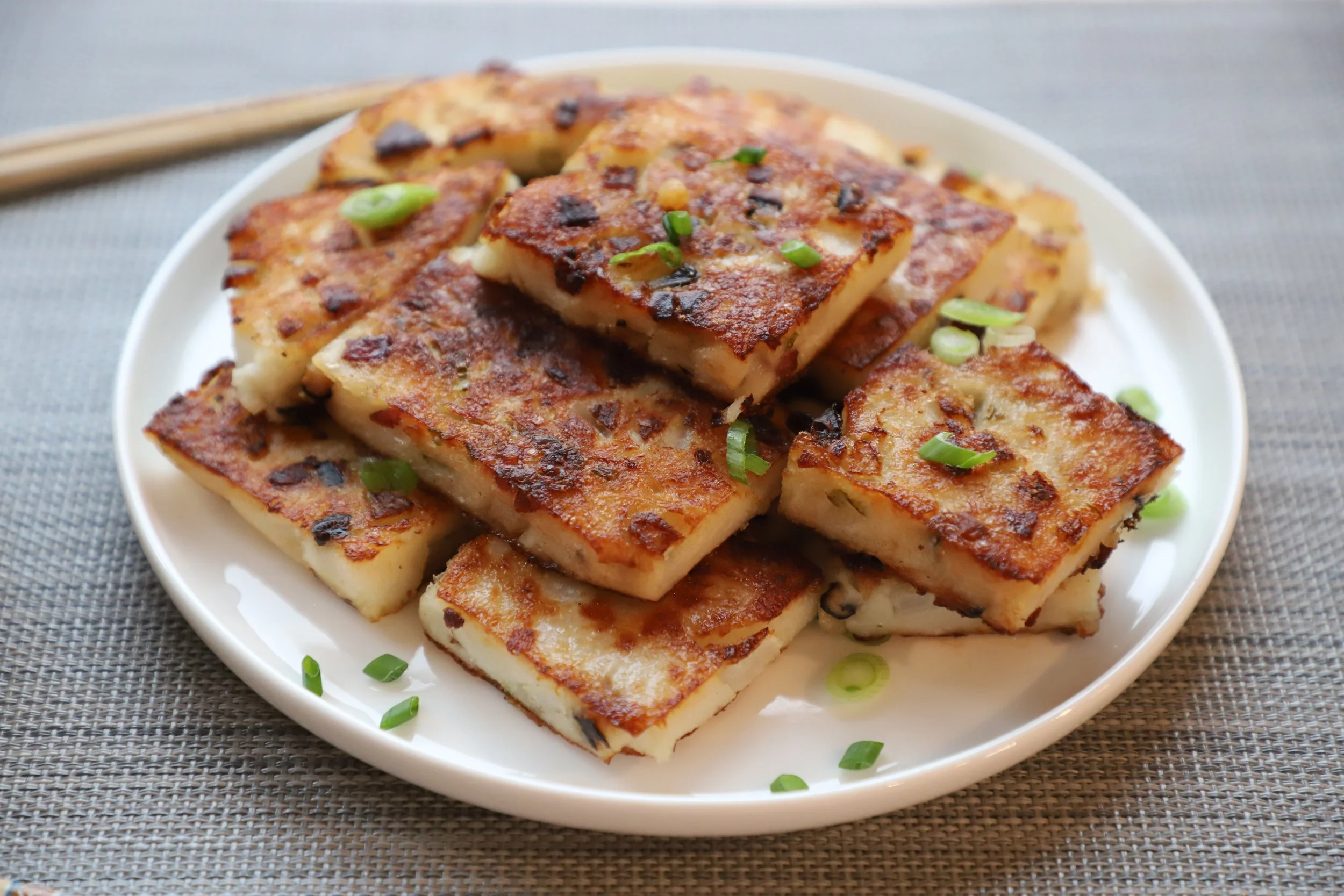Preparing for Lunar New Year with Mom's Turnip Cakes — COOKING WITH THE PAN