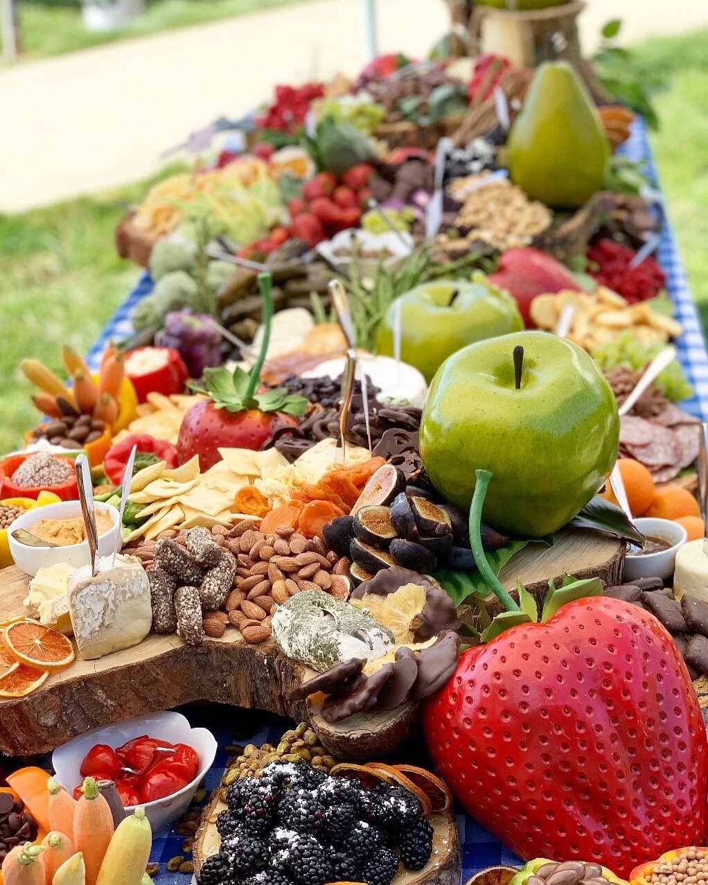 Gallery — This Messy Table LA