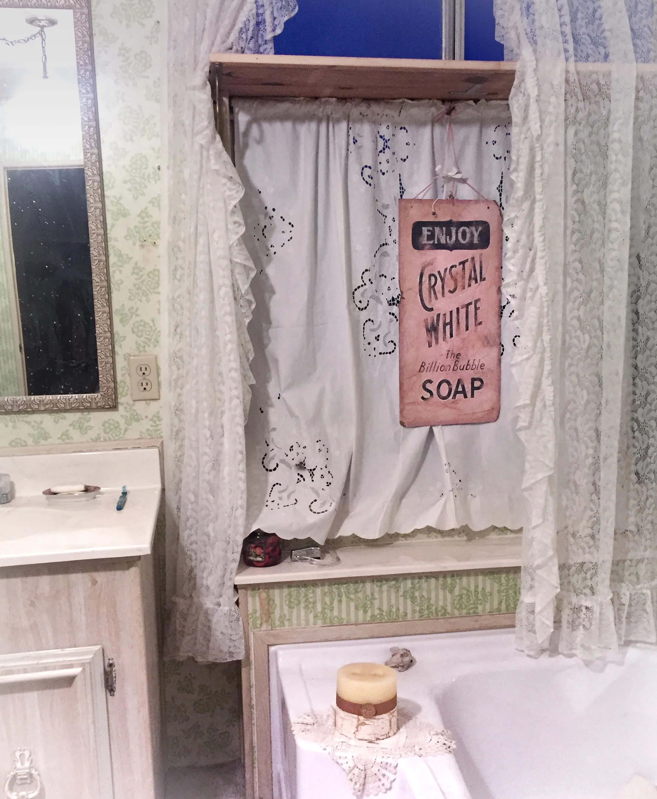 Sign Painting — Crystal Rose Signs