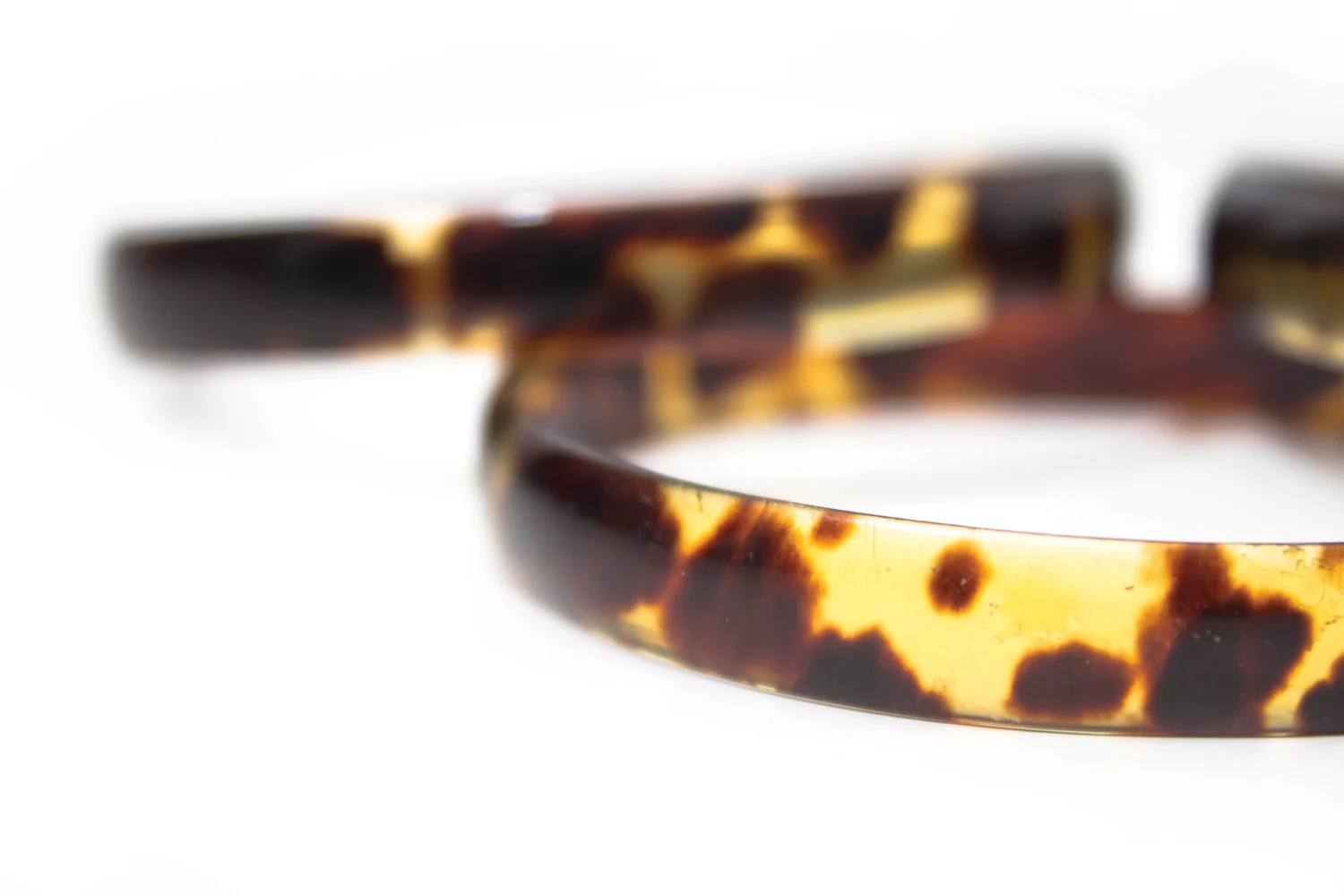 Tortoiseshell: Too Rare to Wear — The State of the World's Sea Turtles ...