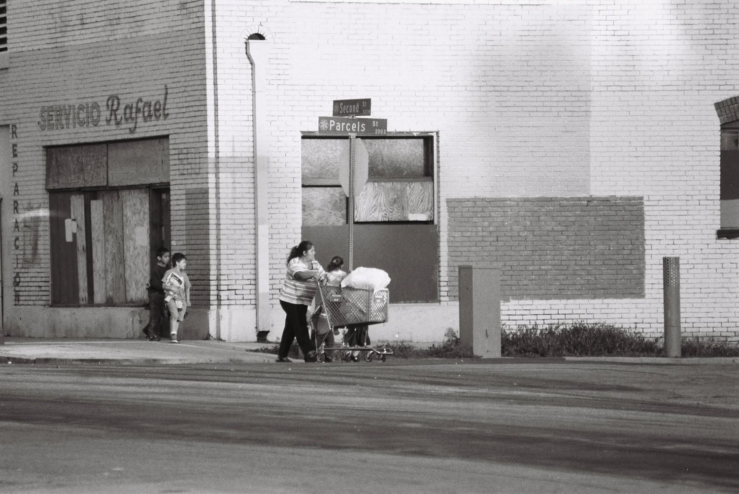 Life in Pomona 20 Something Years ago: In Pictures — The Pomonan Magazine