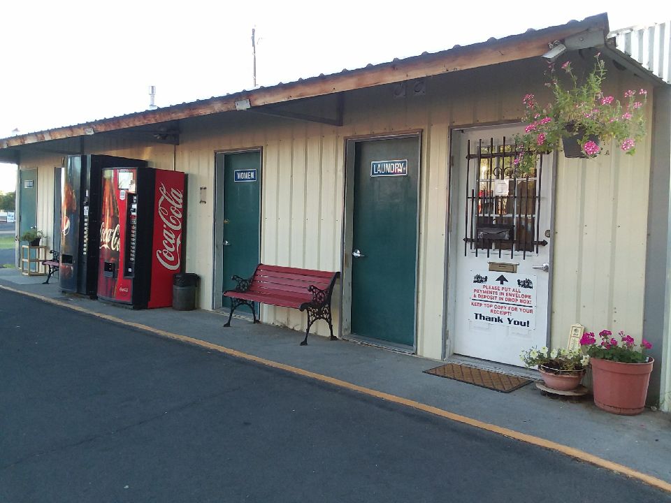 RV Park — RedTail RV Park & Storage 541-449-1176 RV Park — RedTail RV Park & Storage 541-449-1176