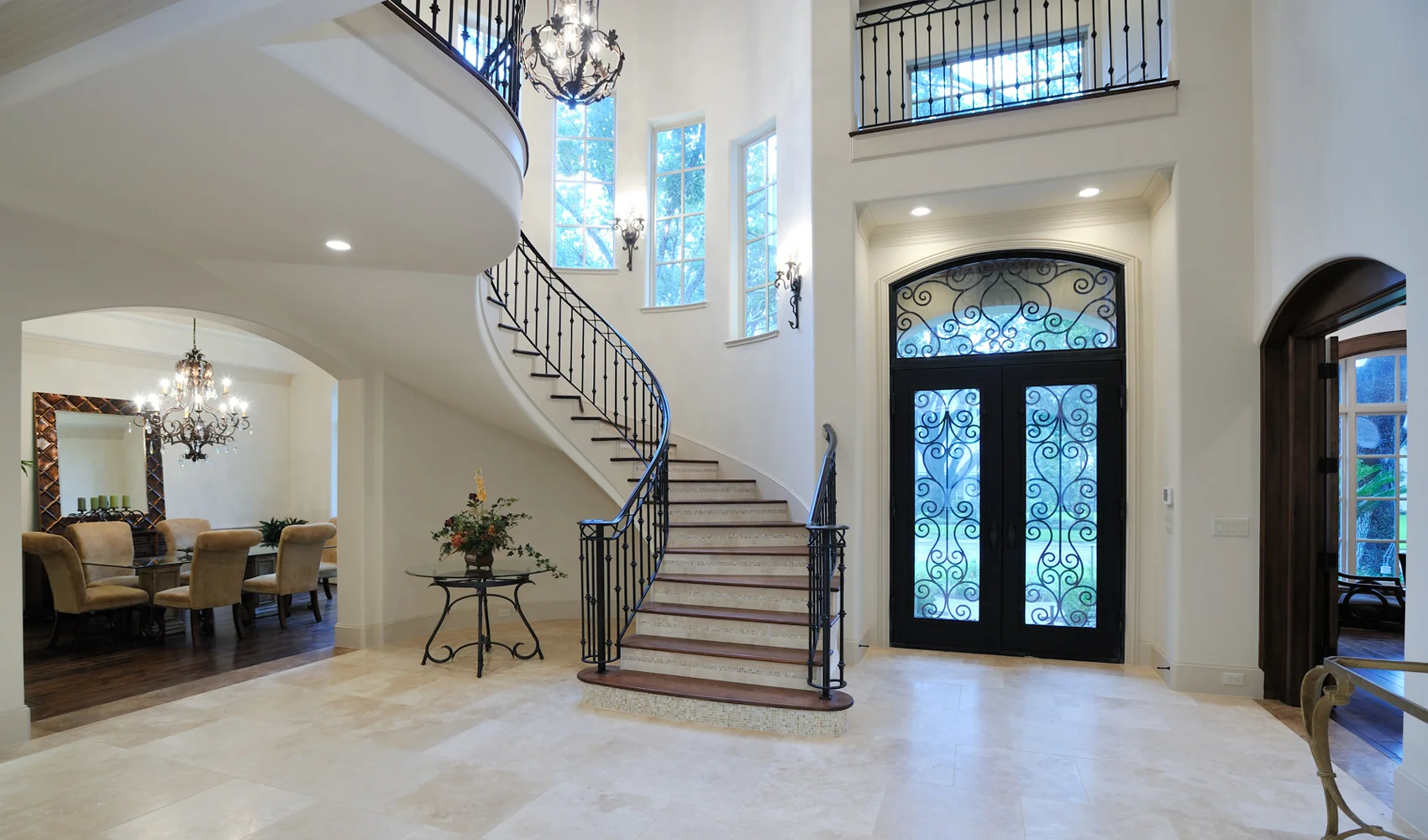 𝗥𝗲𝗴𝗲𝗻𝗰𝘆 𝗦𝘁𝗲𝗲𝗹 𝗗𝗼𝗼𝗿𝘀 𝗮𝗻𝗱 𝗪𝗶𝗻𝗱𝗼𝘄𝘀